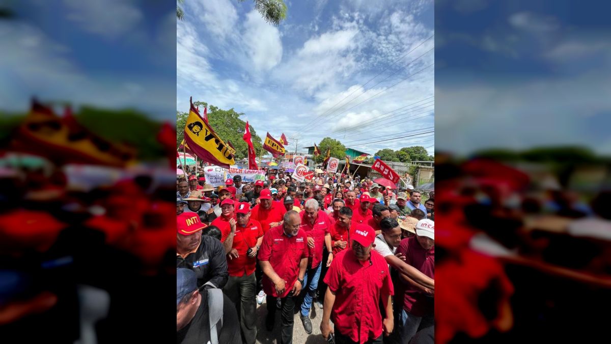 APURE / Pueblo de Biruaca manifestó su apoyo al Presidente Maduro y a ...