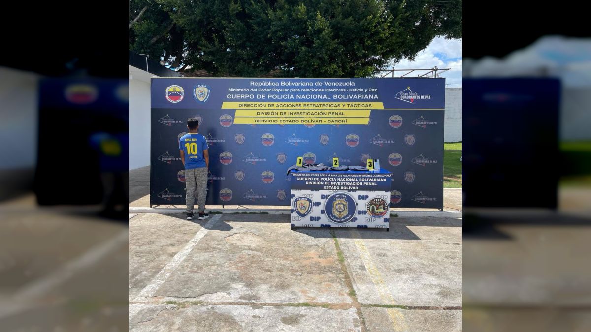 Funcionarios de la DIP detuvieron a un sujeto por venta de uniformes ...