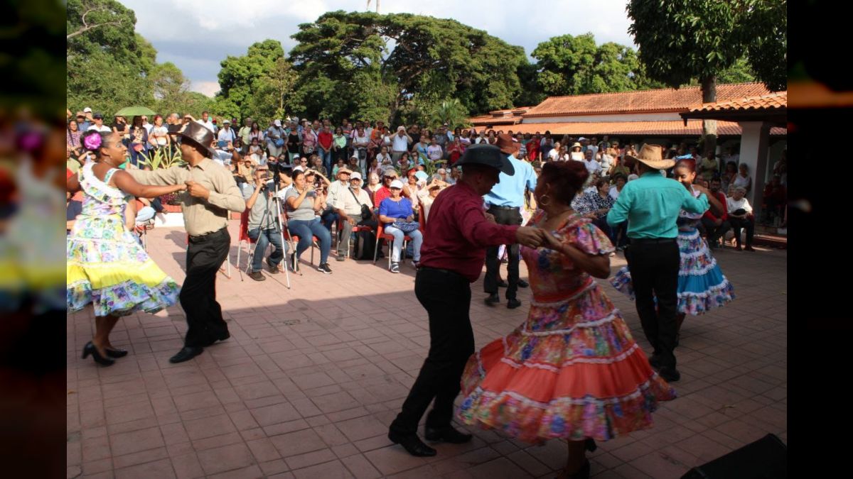 ¡Música y baile! “La Joropada” se apoderó de la Casona Cultural Aquiles ...