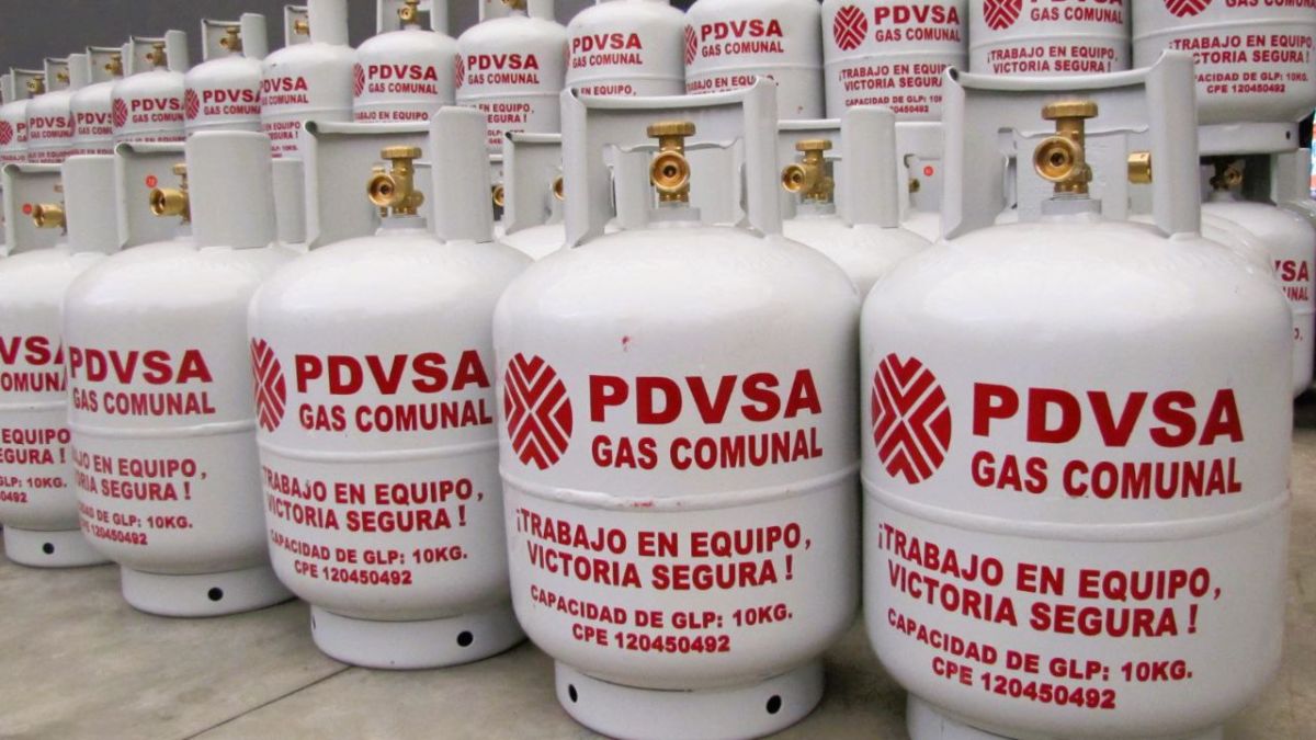 Charallave: 200 familias recibieron cilindros de gas doméstico