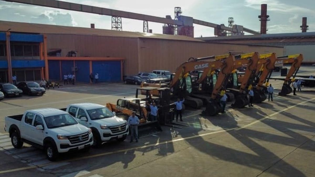 CVG entrega maquinarias y vehículos para fortalecer producción en Venalum