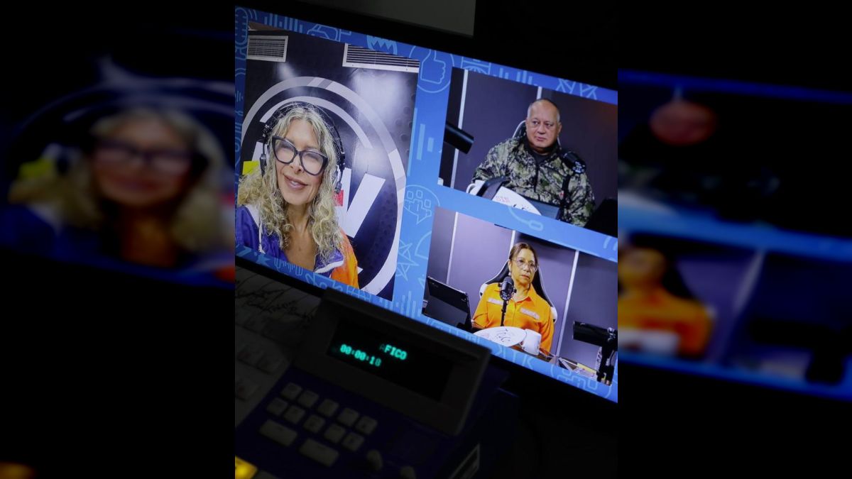 Isbemar Jiménez presentó el libro Divinización o Demonización del culto ...