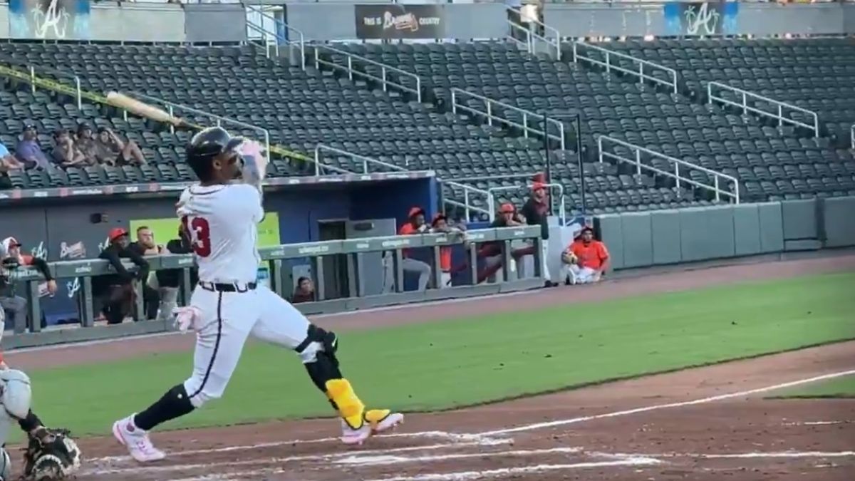 Ronald Acuña Jr. la bota de jonrón en partido de regreso al beisbol ...