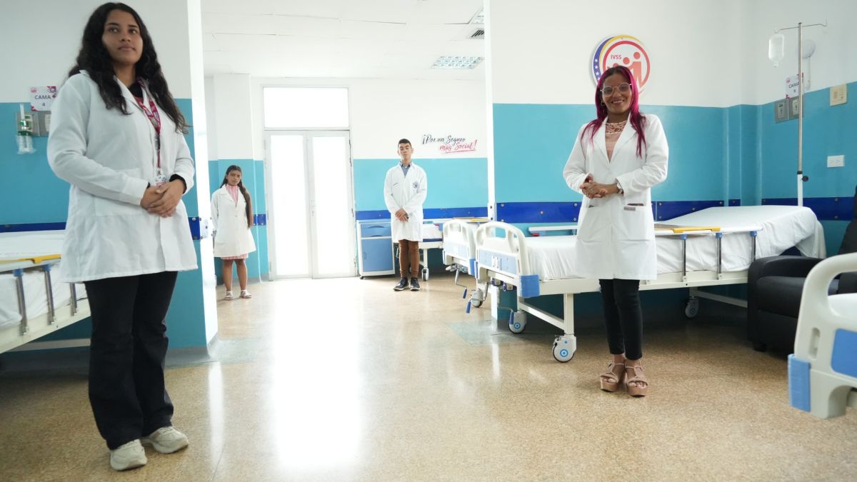 Gobernación de La Guaira activó servicio de Medicina Interna del ...