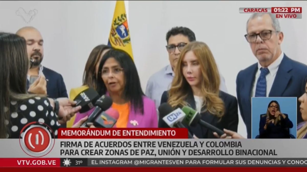 Venezuela and Colombia sign agreement to create Zone of Peace, Union ...