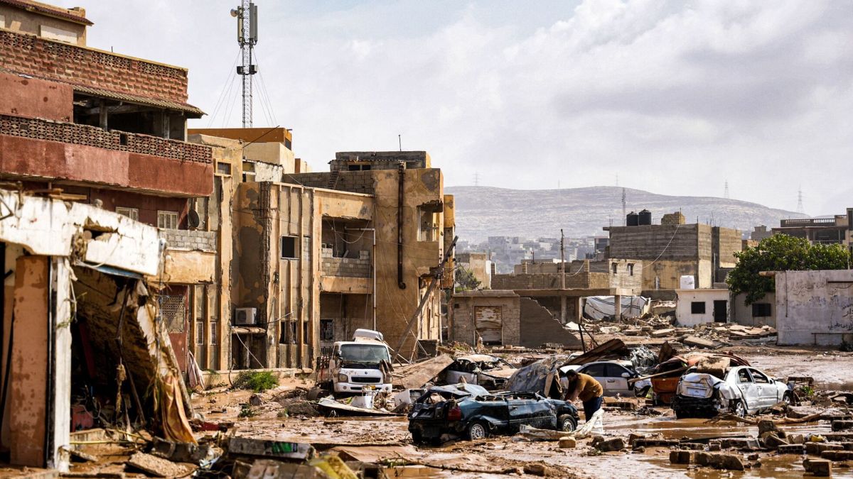 What happens in a country after a U.S. invasion? (2 - Libya)