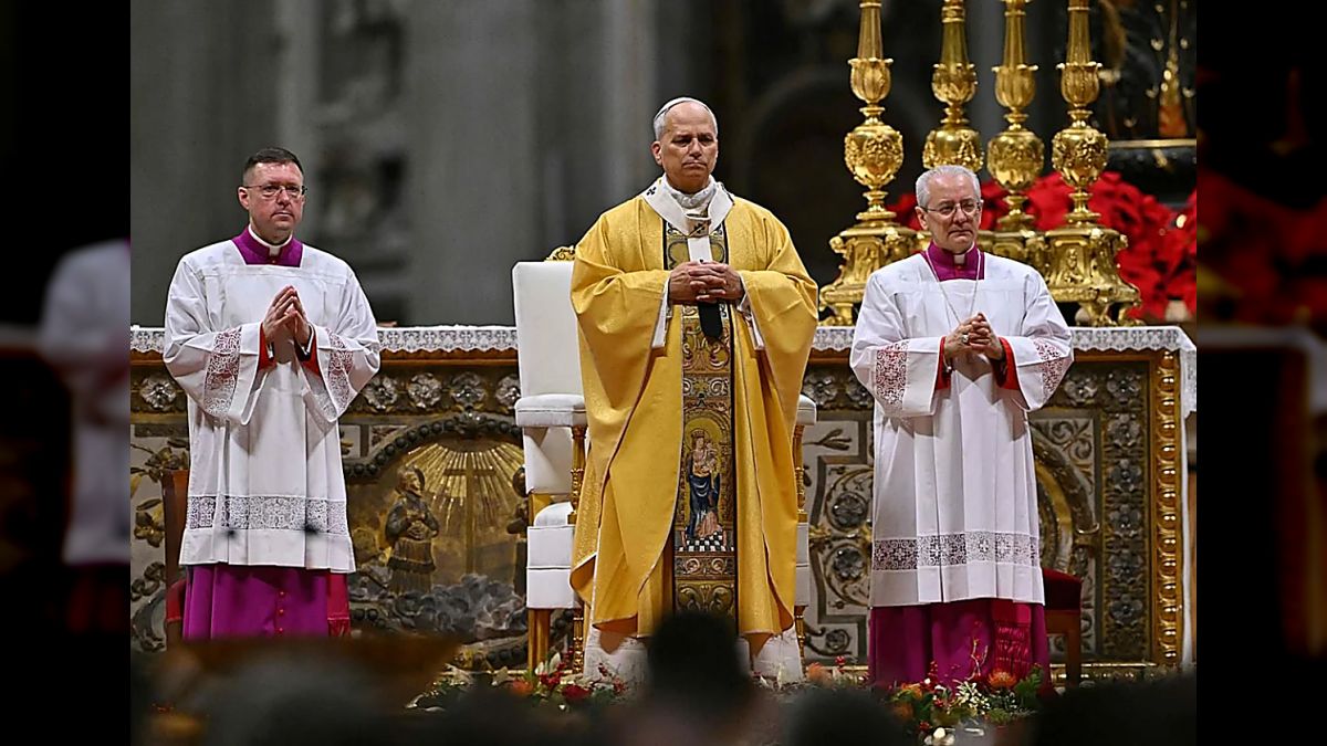 Pope Leo XIV calls for defending peace in the face of derision