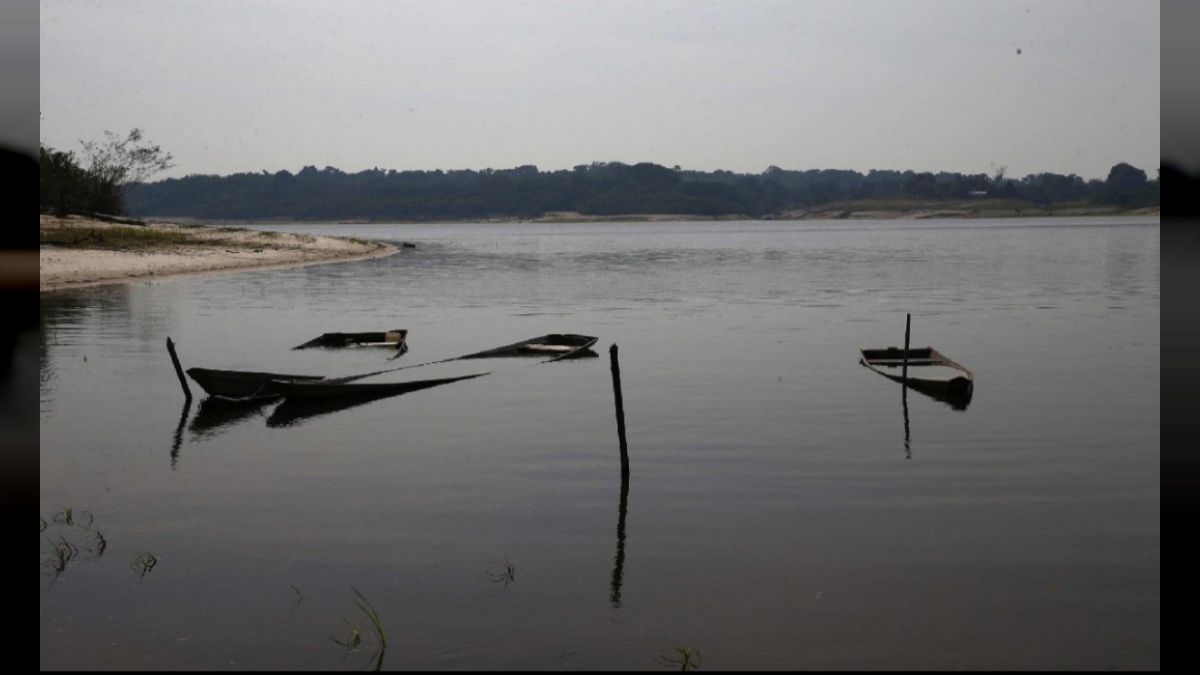 Shipwreck in the Brazilian Amazon leaves two dead and seven missing